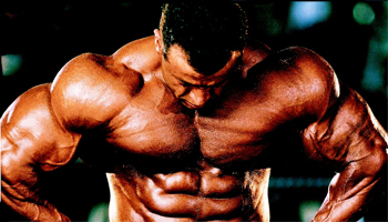 PECS IN A PINCH | Muscle & Fitness