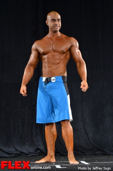 Christopher Pilla - Class B Men's Physique - 2012 North Americans ...