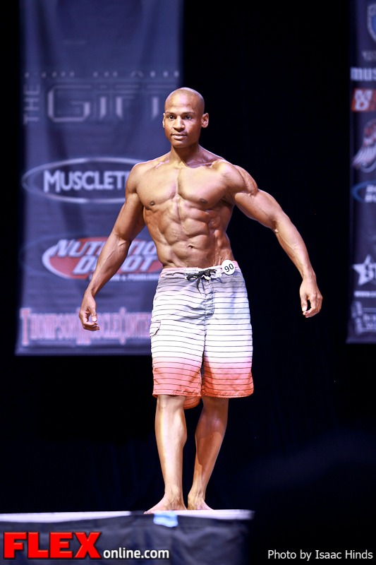 Ezr' - Men's Physique Class A - Phil Heath Classic 2013 | Muscle & Fitness