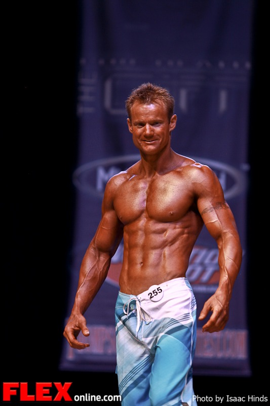 Joshua Alexander - Men's Physique Class C - Phil Heath Classic 2013 ...