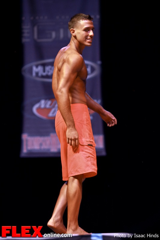 Christopher Arancher - Men's Physique Class C - Phil Heath Classic 2013 ...