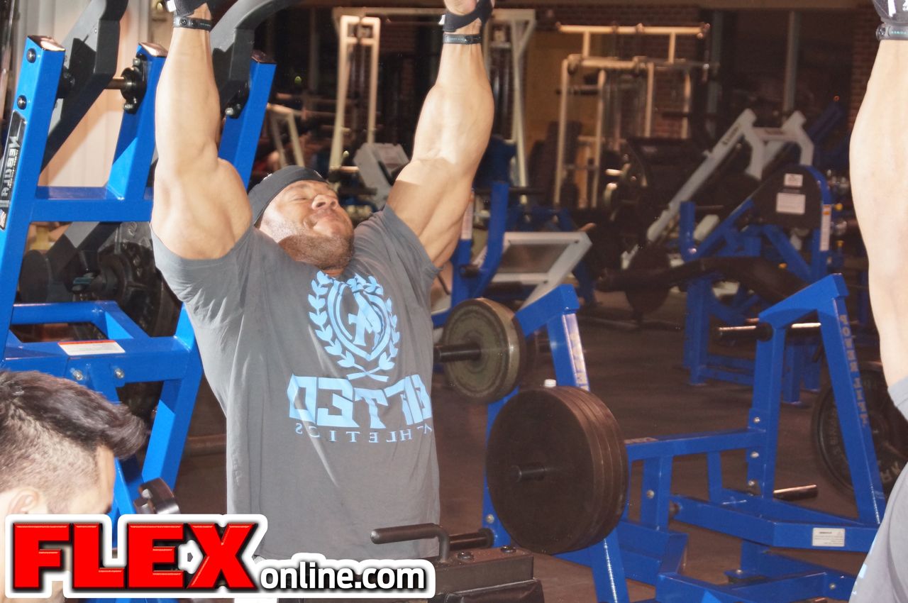 Phil Heath and Jay Cutler Workout and Guest Pose | Muscle & Fitness
