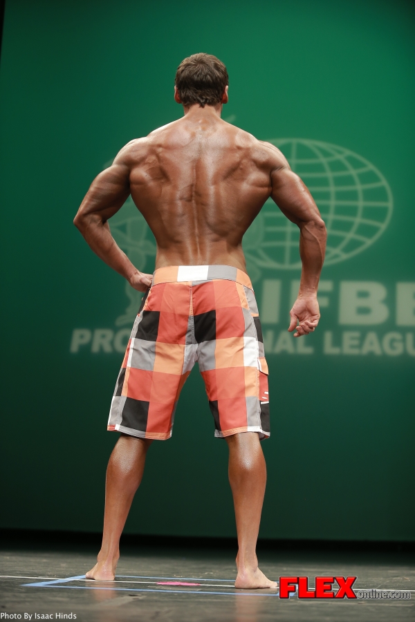 Ian Lauer | Muscle & Fitness