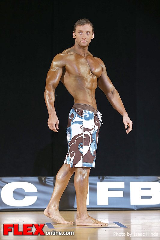 Ian Lauer | Muscle & Fitness