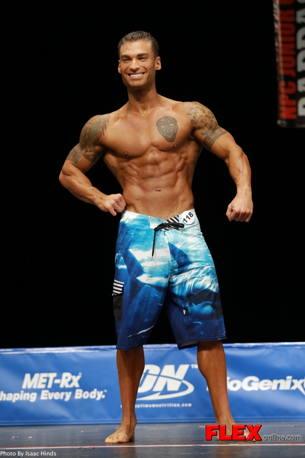 Travis Robinson | Muscle & Fitness