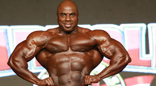 IFBB Pro Toney Freeman Posing Routine at the 2013 Arnold Brazil ...