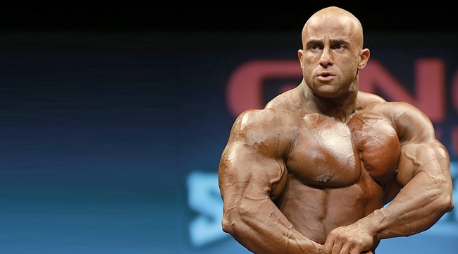 IFBB Pro Fouad Abiad After 2013 Toronto Pro PreJudging | Muscle & Fitness