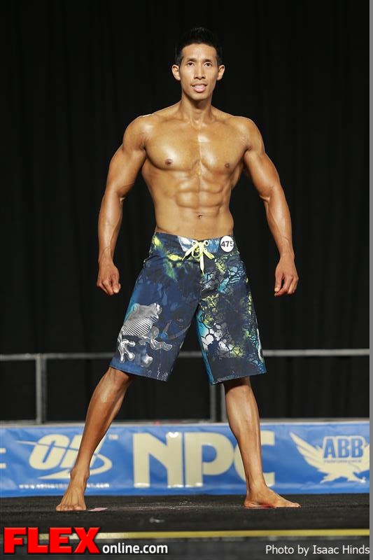Harold Solis - Men's Physique C - 2013 JR Nationals | Muscle & Fitness