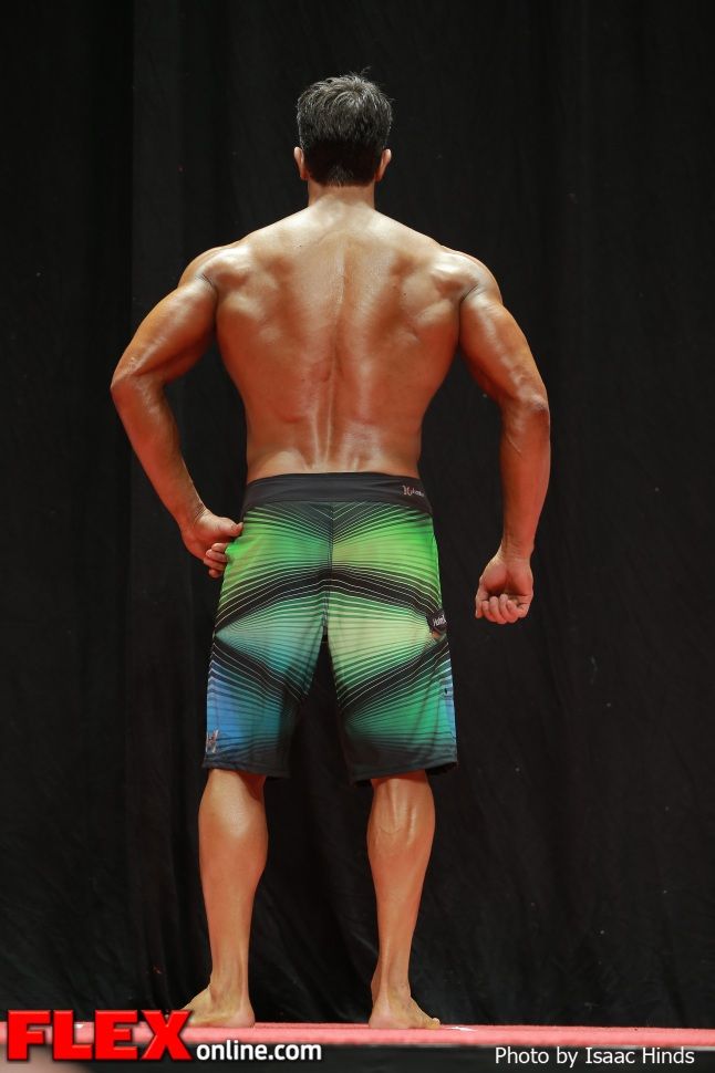 Lorenzo Orozco | Muscle & Fitness