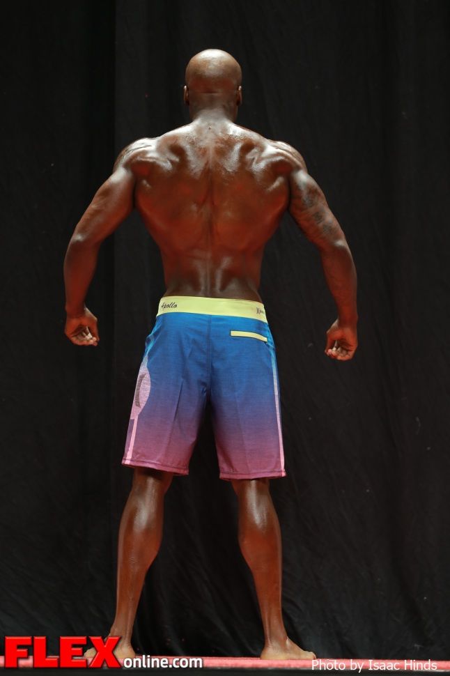 Apollo Askew | Muscle & Fitness