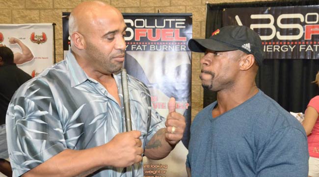 DJ Interviews Ricky Tricky Jackson Before Chicago Pro | Muscle & Fitness