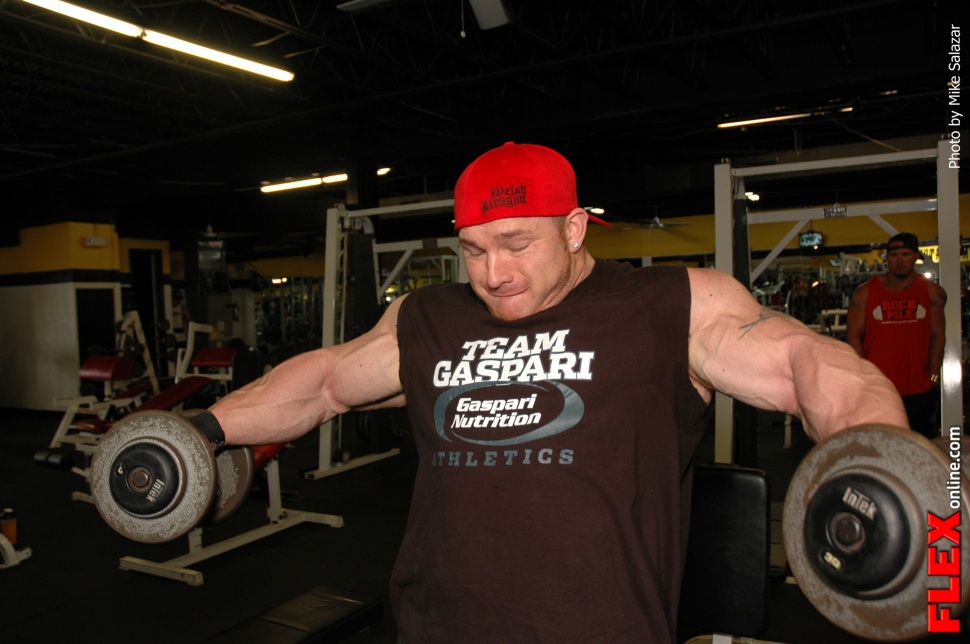 Flex Lewis Off-Season Shoulder Workout | Muscle & Fitness