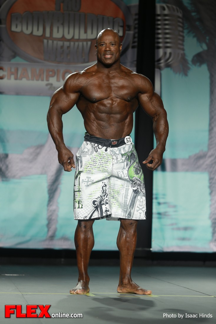 Nathan Wonsley - 2013 Tampa Pro - Physique | Muscle & Fitness