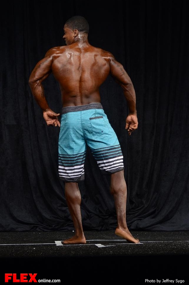 Lance Burns - Men's Physique E - 2013 North Americans | Muscle & Fitness