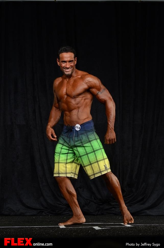 Tony Torres - Men's Physique A 35+ - 2013 North Americans | Muscle ...
