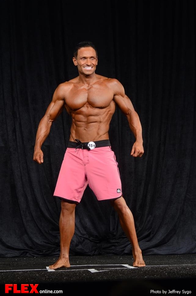 Ryan Stanton - Men's Physique C 35+ - 2013 North Americans | Muscle ...