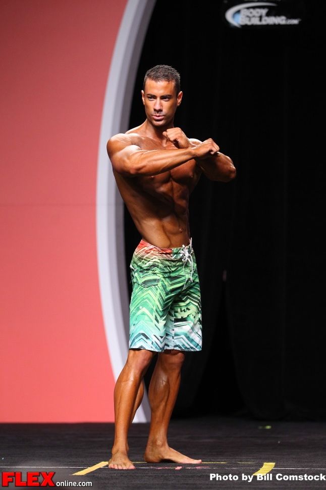 Alexandre Carneiro - Mens Physique Olympia - 2013 Mr. Olympia | Muscle ...