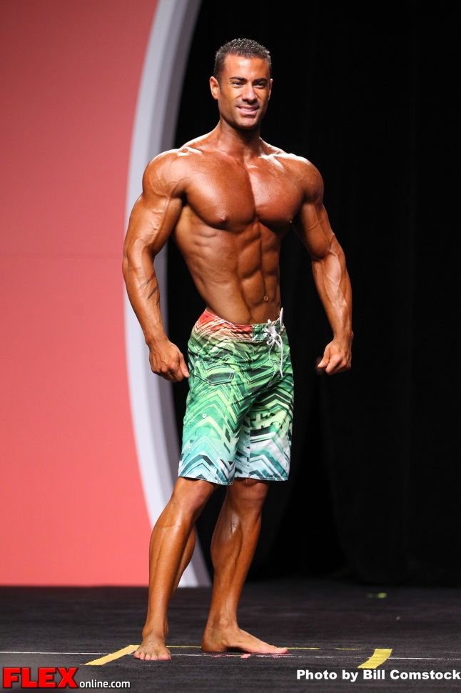 Alexandre Carneiro - Mens Physique Olympia - 2013 Mr. Olympia | Muscle ...