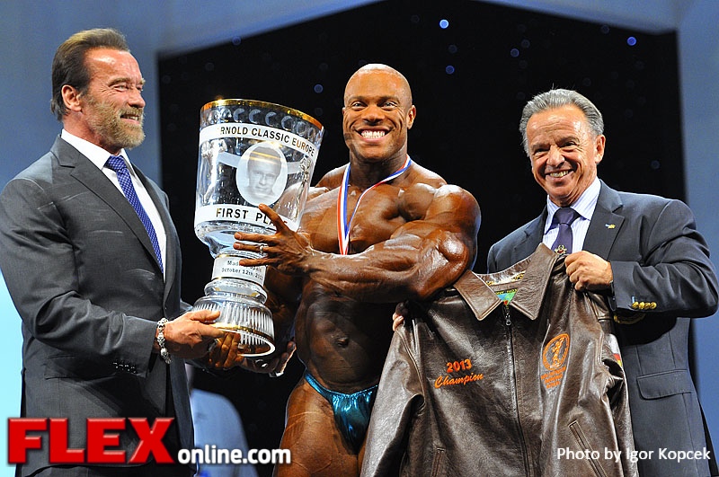 2013 Arnold Classic Europe Awards | Muscle & Fitness