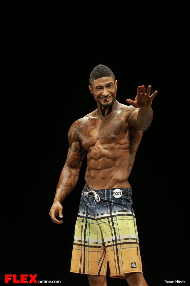 Devon Lindner | Muscle & Fitness