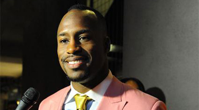 Vernon Davis Body Issue