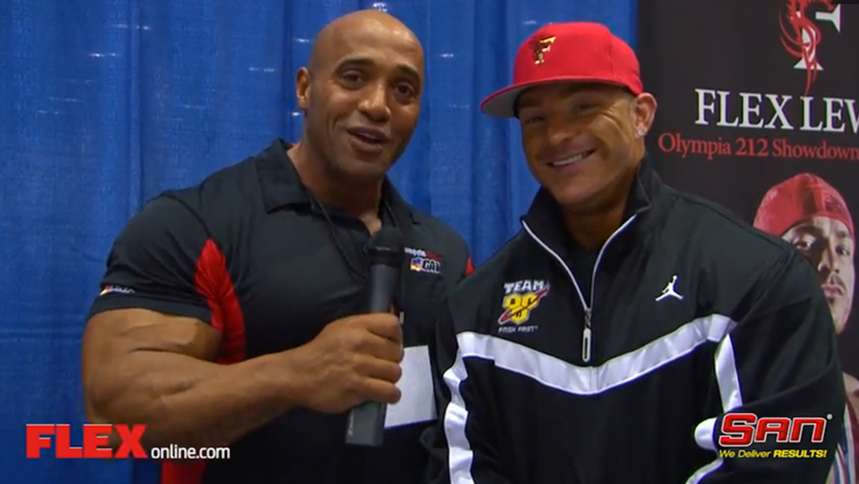 Flex Lewis: T-12 | Muscle & Fitness