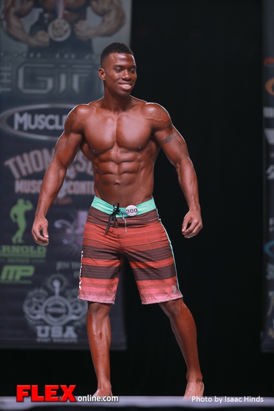 Raphael Sterns | Muscle & Fitness