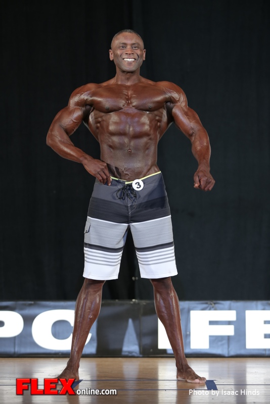 Michael Anderson Physique