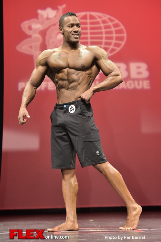Andre Adams | Muscle & Fitness