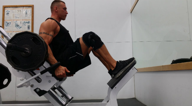 Army Strong: SSG Alan Weist | Muscle & Fitness