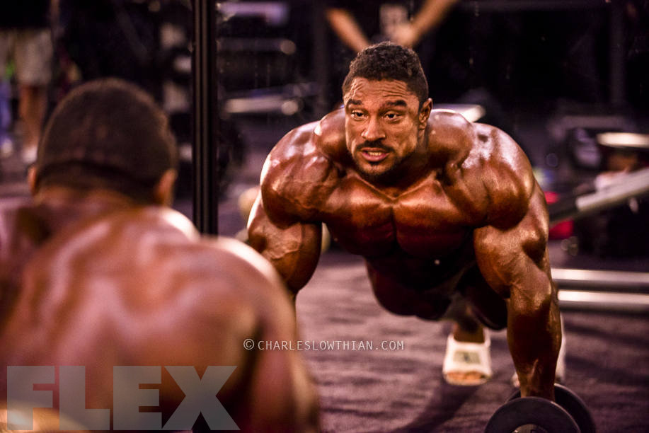 Through the Lens of Charles Lowthian: 2014 Olympia Backstage, Part 1 ...