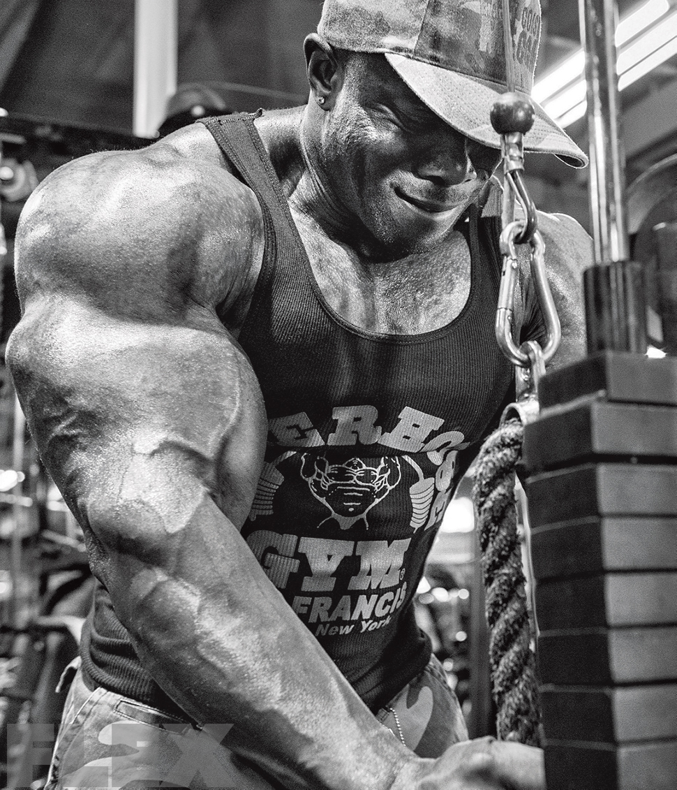 Kevin English’s Off-Season Arm Routine | Muscle & Fitness
