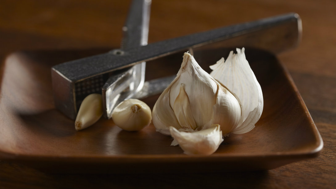 Healthy Eats: Get Your Garlic | Muscle & Fitness