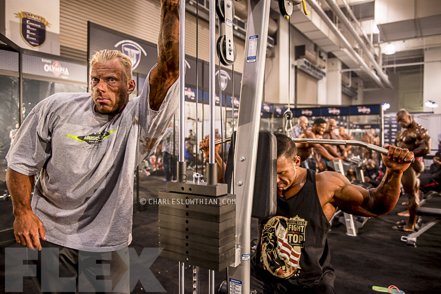 Through the Lens of Charles Lowthian: 2015 Olympia Part 1 | Muscle ...