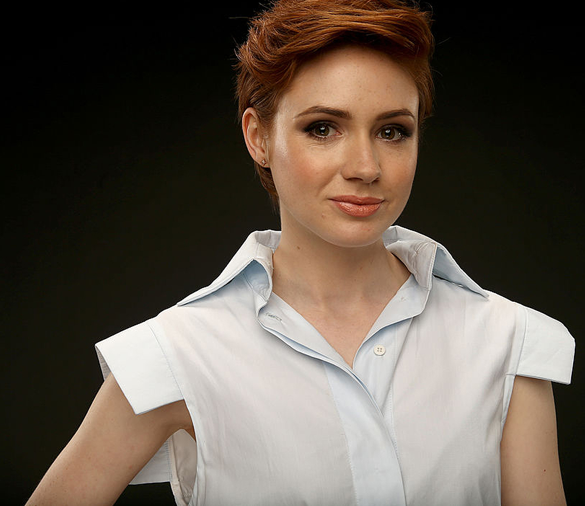 15 gorgeous photos of Karen Gillan, star of 'Jumanji' and ‘Guardians of ...