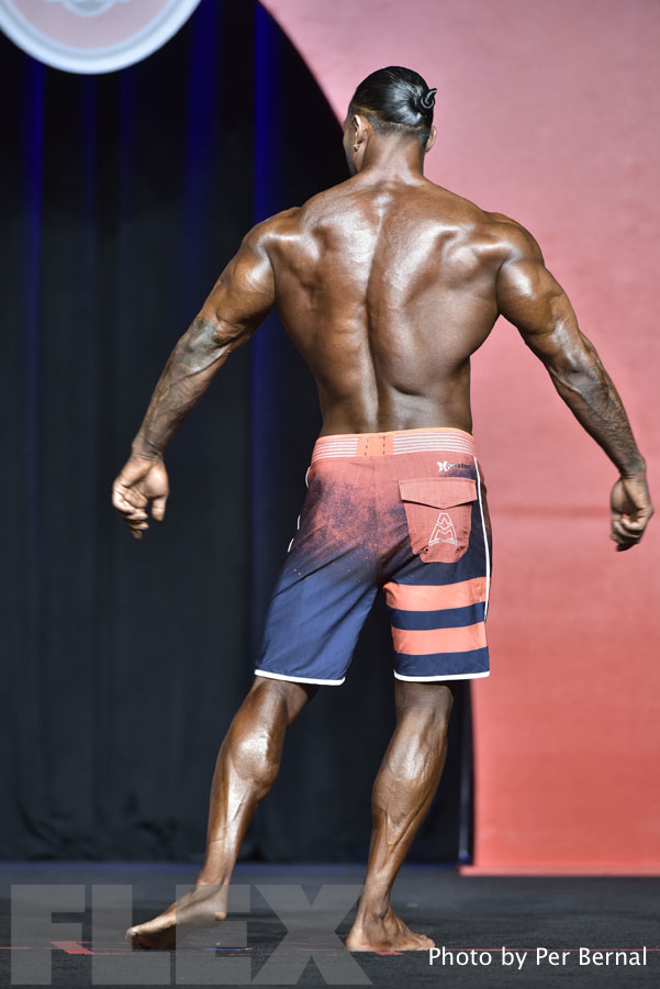 Mark Anthony - Men's Physique - 2016 Olympia | Muscle & Fitness