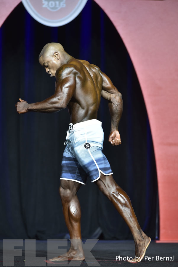 Brandon Hendrickson - Men's Physique - 2016 Olympia | Muscle & Fitness