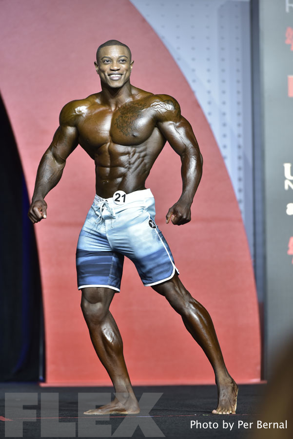 Brandon Hendrickson - Men's Physique - 2016 Olympia | Muscle & Fitness