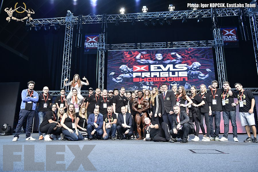 Awards - Open Bodybuilding - 2016 IFBB EVLS Prague Pro | Muscle & Fitness