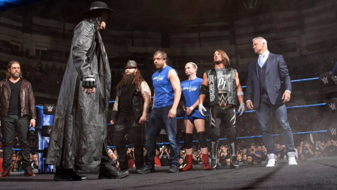 5 Standout Moments from WWE's 900th Episode of Smackdown | Muscle & Fitness