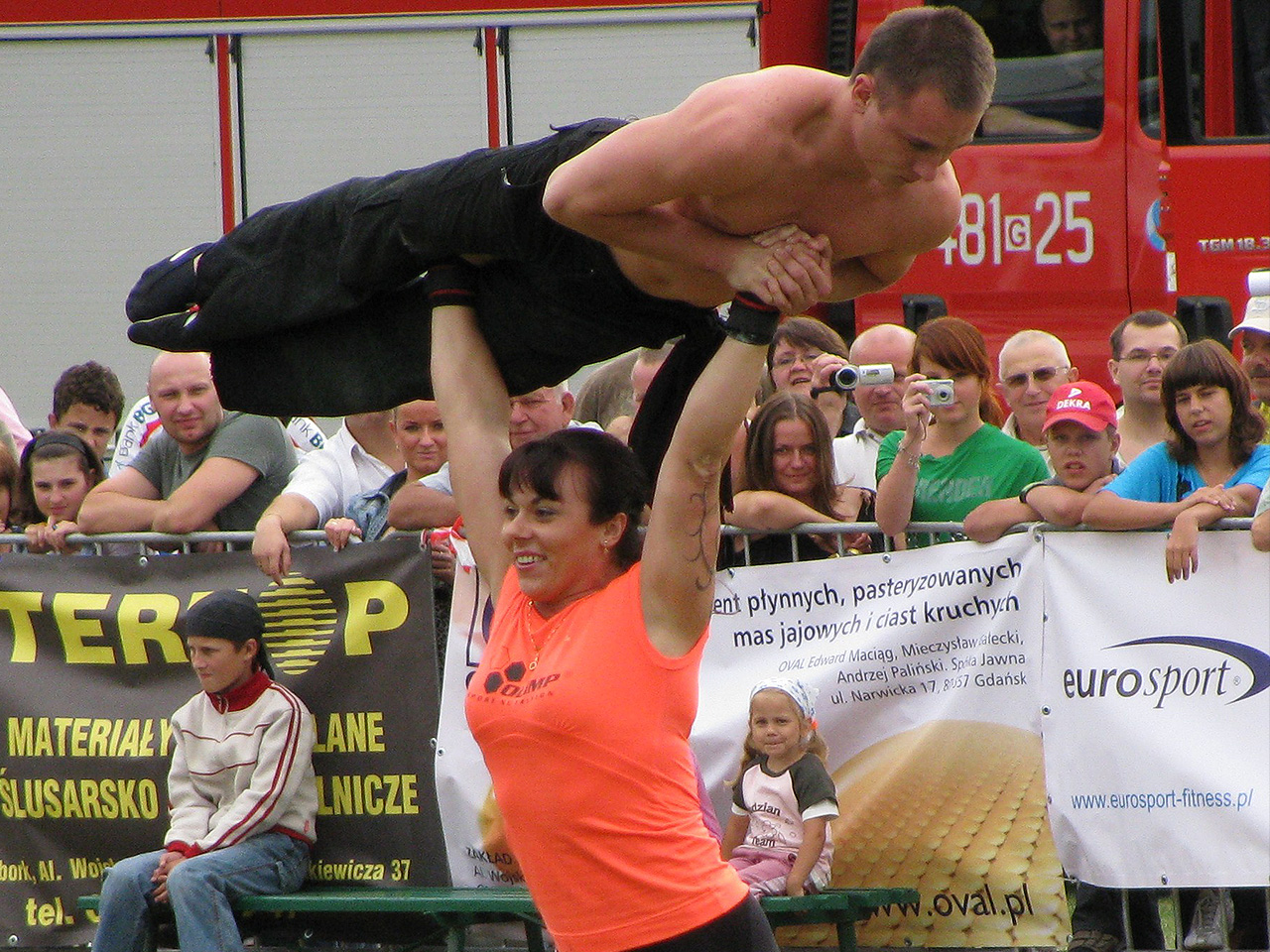 Aneta Florczyk Bench Press