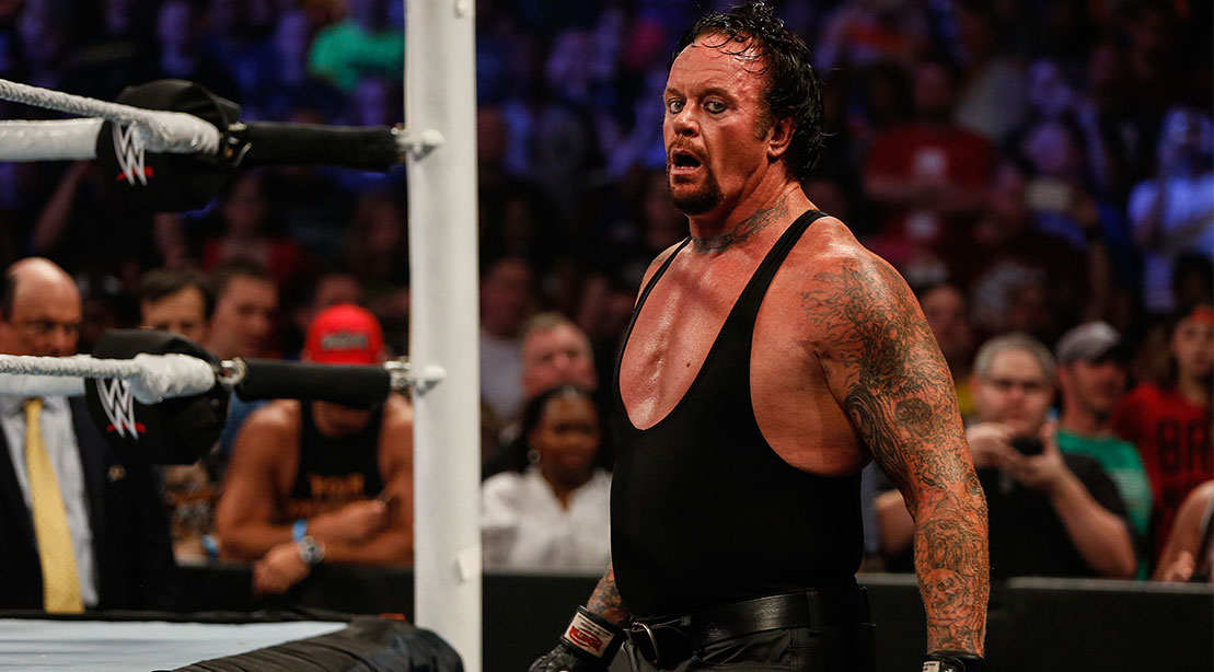 The Undertaker Makes a Surprise Appearance During Texas Longhorns ...