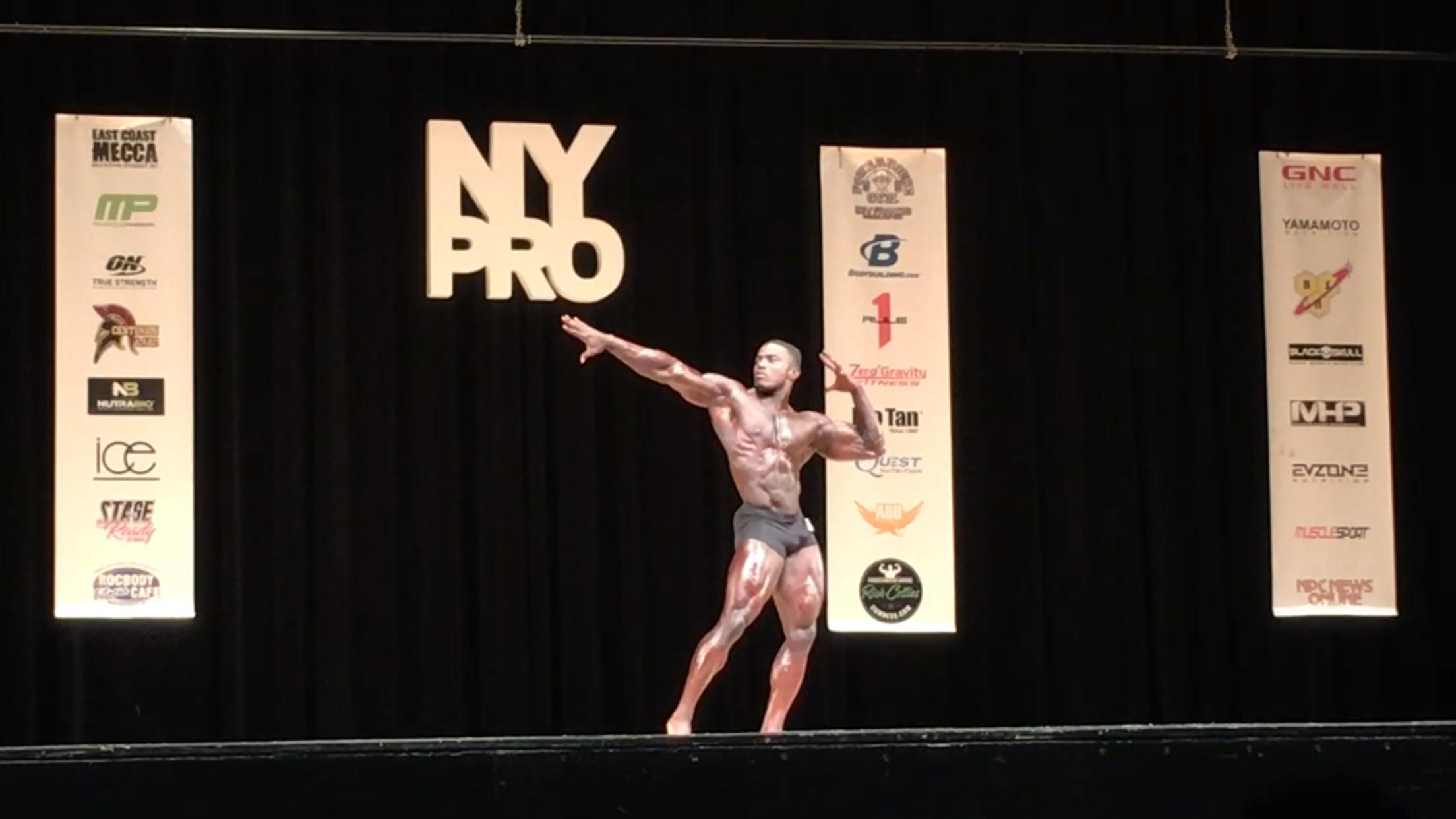Kenneth Owens - 3rd Place Classic Physique 2017 NY Pro | Muscle & Fitness