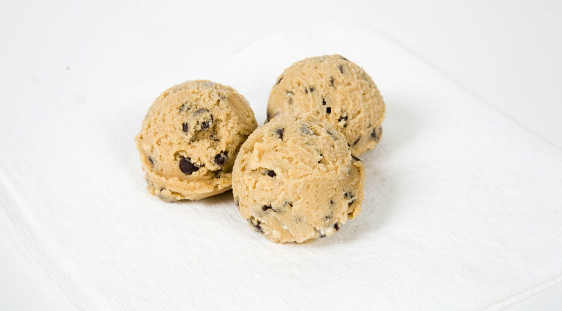 Muscle-building Dessert: Cookie Dough Protein Bites | Muscle & Fitness