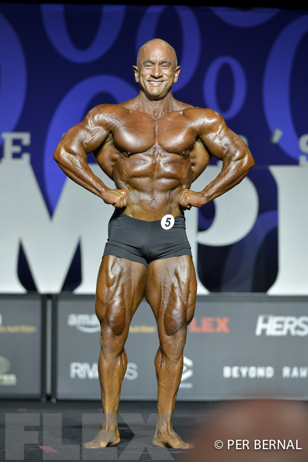 Roger Ferrer | Muscle & Fitness