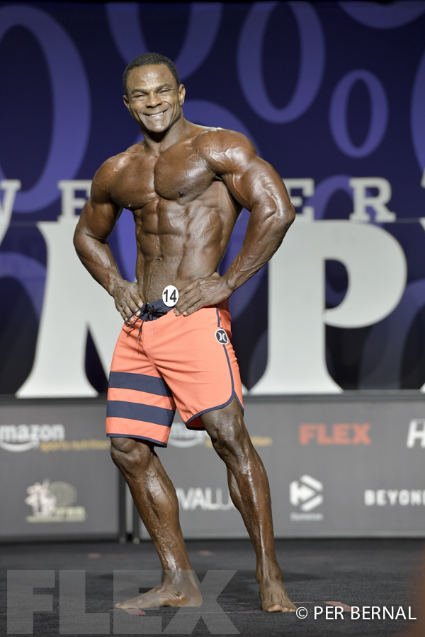 Michael Ferguson - Men's Physique - 2017 Olympia | Muscle & Fitness