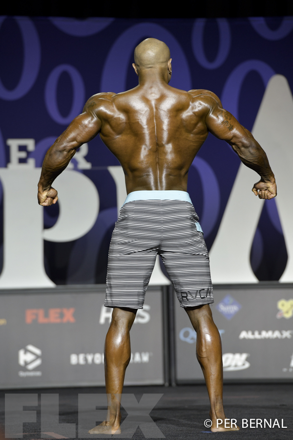 Brandon Hendrickson - Men's Physique - 2017 Olympia | Muscle & Fitness