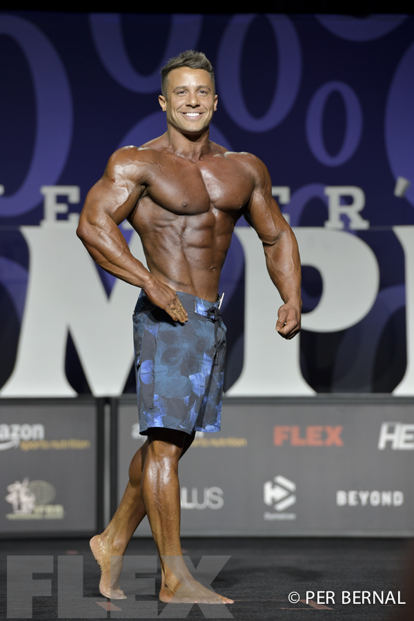 Diogo Montenegro - Men's Physique - 2017 Olympia | Muscle & Fitness