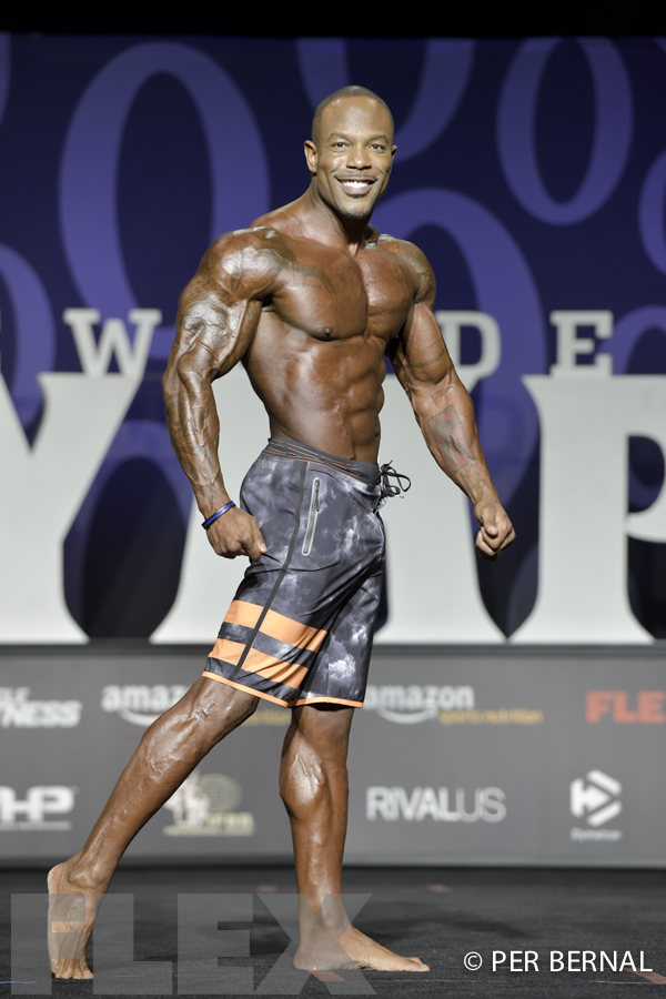 Antoine Williams - Men's Physique - 2017 Olympia | Muscle & Fitness