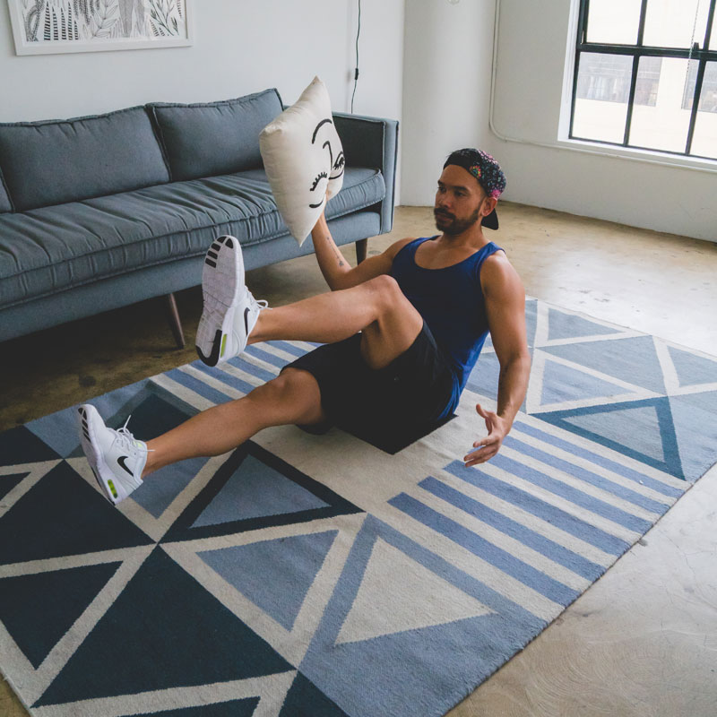 V-sit Figure 8 Exercise Video Guide | Muscle & Fitness